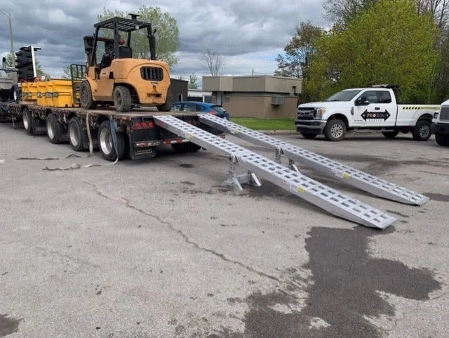 HD Ramps 16' L x 20" W Modular Step Deck Trailer Ramp System - 23,500